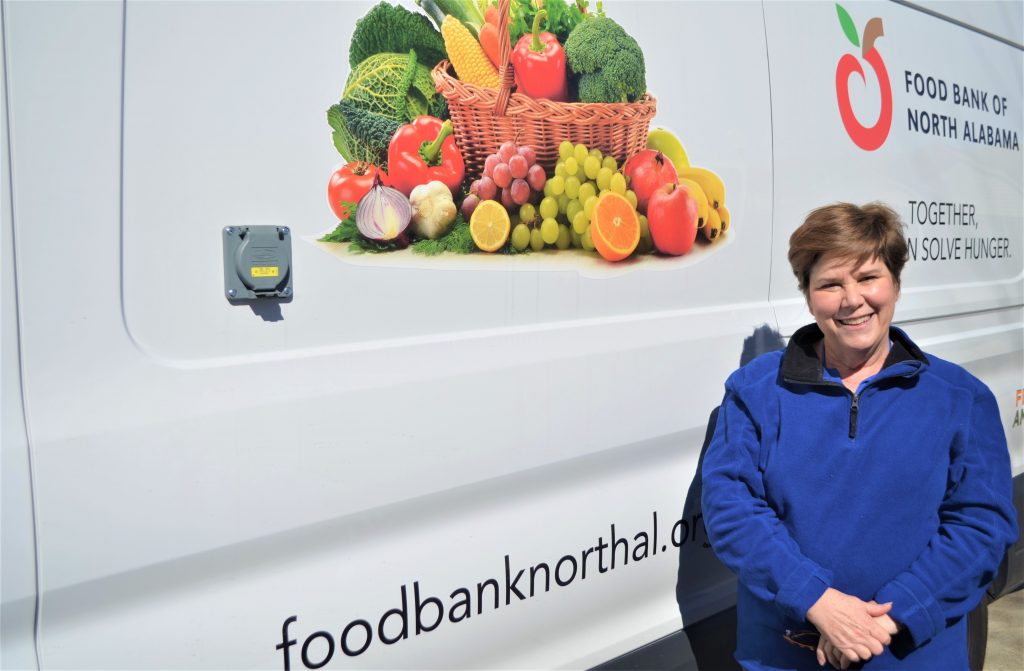Botts tackles hunger with Food Bank of North Alabama - news
