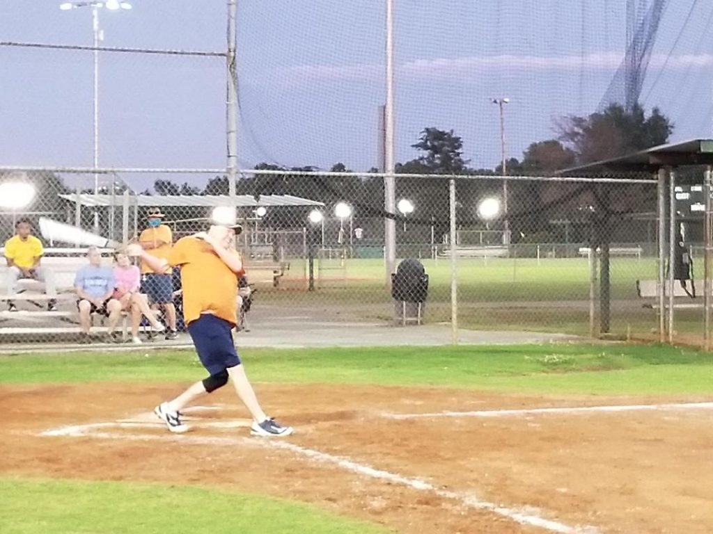 Adult Fall Sports Leagues Now Forming - news