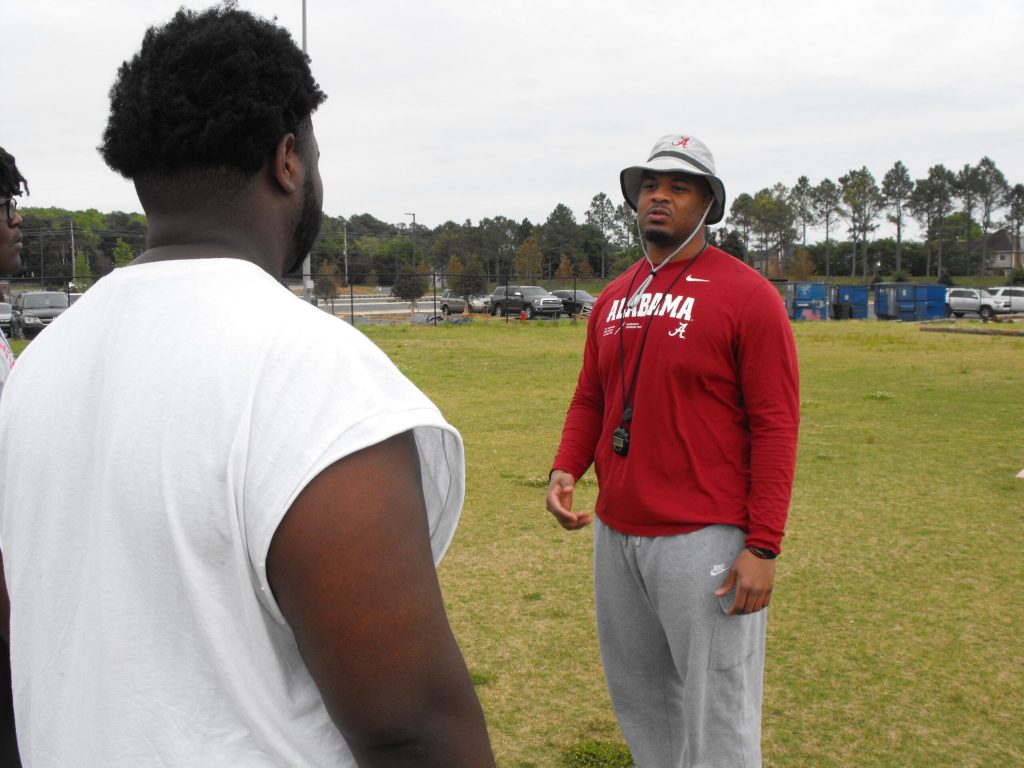 Kendall Randolph Hosts Football Camp- Signs With Seattle Seahawks - news