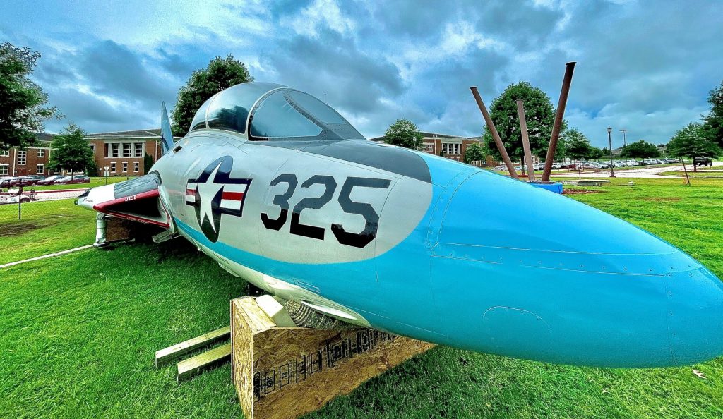 James Clemens High School set to unveil refurbished fighter jet as new ...