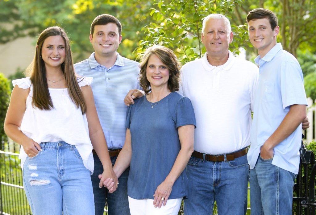 Kris Gray earns LAMP award for library service - news