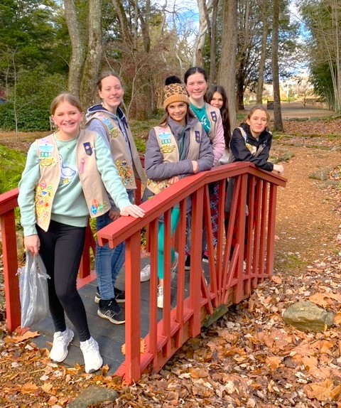 Girl Scouts welcome new recruits; adults as troop leaders - news