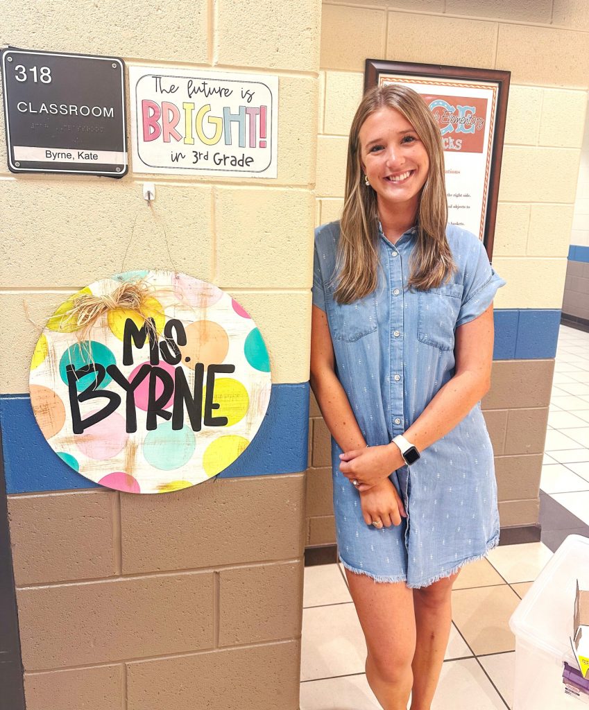 Former student Kate Byrne returns to Mill Creek as teacher - news