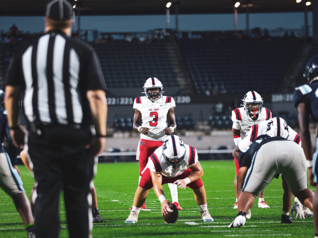 The Retrun Of Johnny Jackson- Senior Bob Jones Quarterback - news